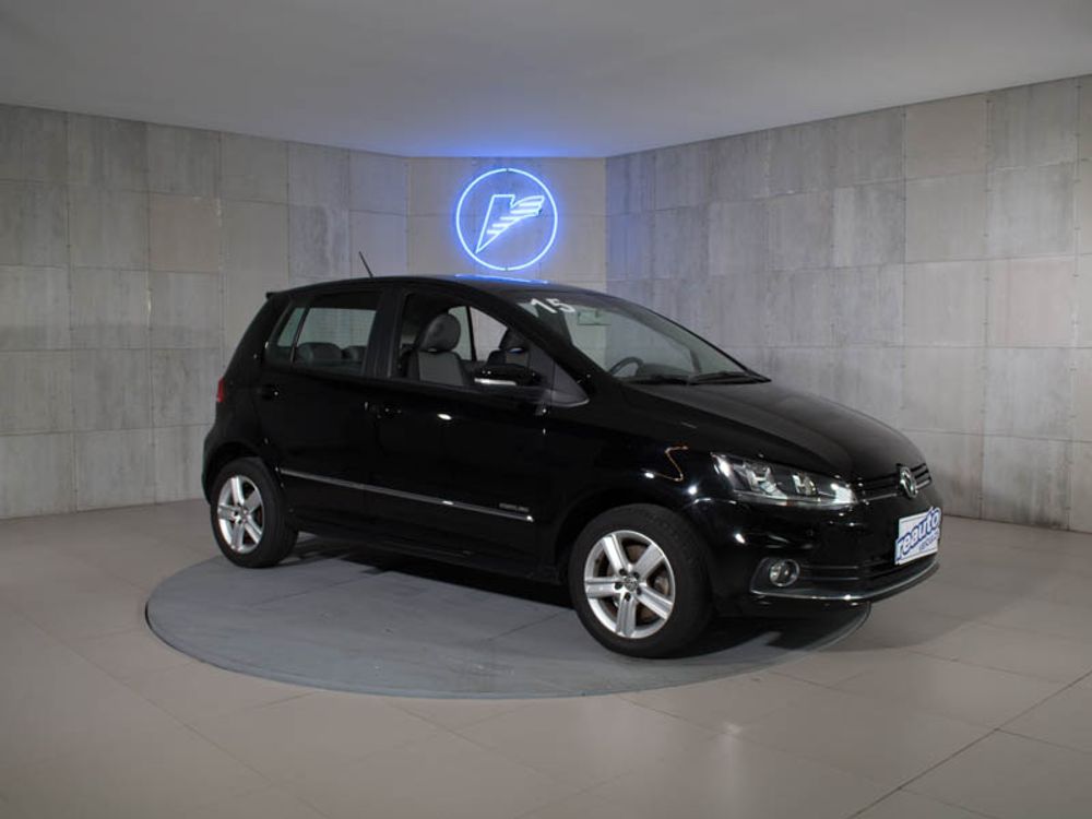 VolksWagen Fox Highline I MOTION 1.6 Flex 16V 5p Flex 4 portas, câmbio ...