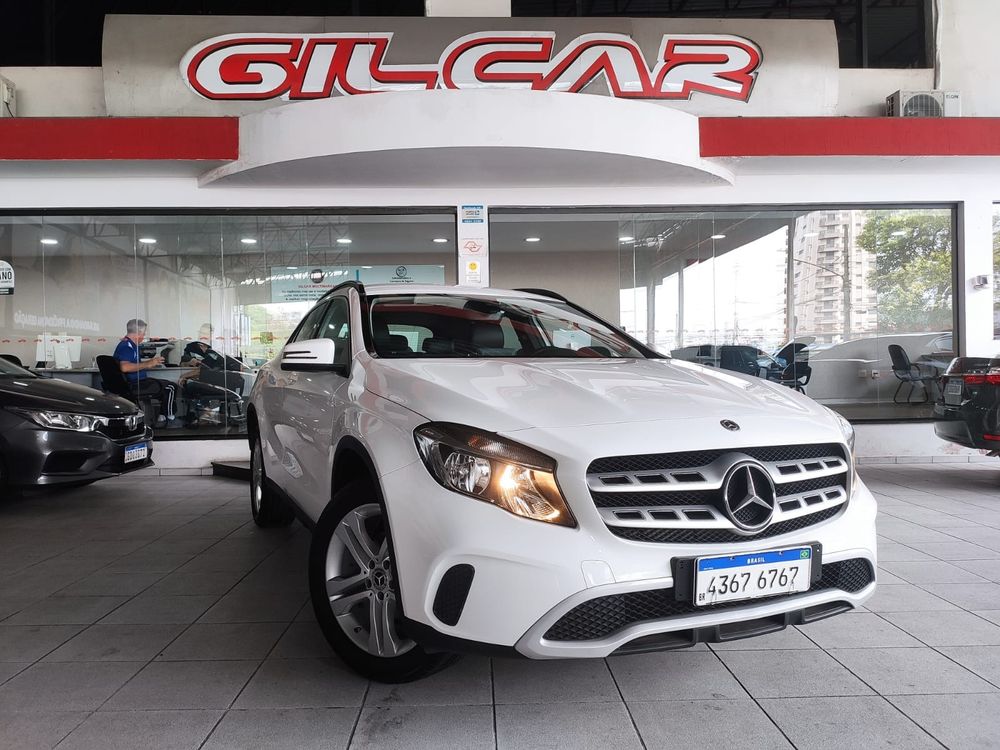 Mercedes 1.6 CGI FLEX STYLE 7G-DCT Flex 4 portas, câmbio Automático em ...