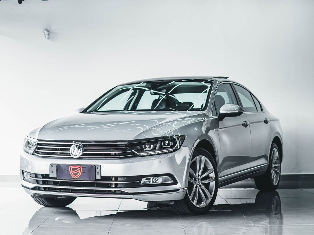VolksWagen Passat Highline 2.0 TSI 220cv Tip. Gasolina 4 portas, câmbio ...