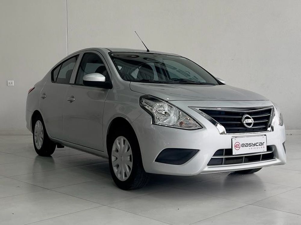 Nissan VERSA 1.0 12V FlexStart 4p Mec. Flex 4 portas, câmbio Manual em ...
