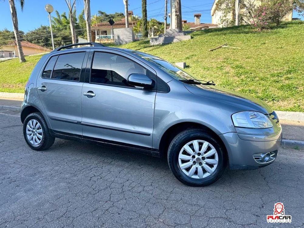 VolksWagen Fox City 1.0 Mi/ 1.0Mi Total Flex 8V 5p Flex 4 portas ...