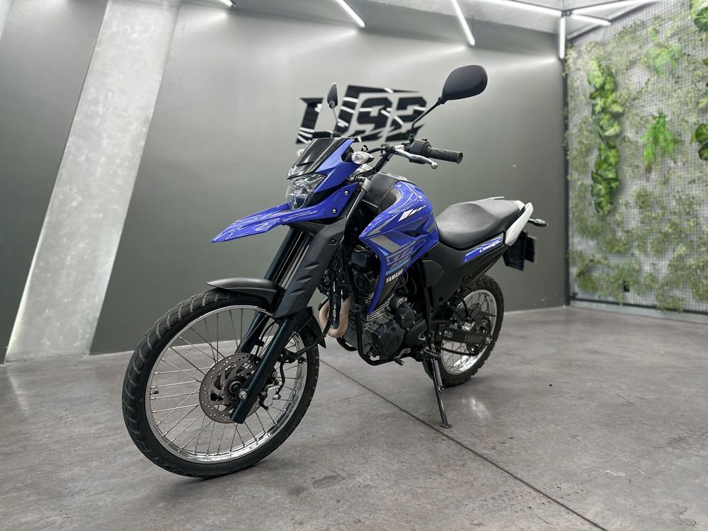 YAMAHA XTZ 250 LANDER 249cc/LANDER BLUEFLEX/ABS Flex 0 portas, câmbio Manual em Manaus - Urban 92