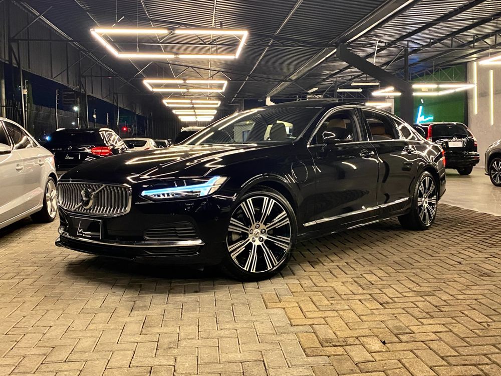 Volvo S90 T-8 INSCRIPT 2.0 AWD 407cv Híbrido Gasolina e Elétrico 4 portas, câmbio Automático em ...