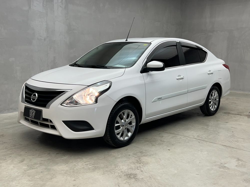 Nissan VERSA SV 1.6 16V FlexStart 4p Mec. Flex 4 portas, câmbio Manual ...