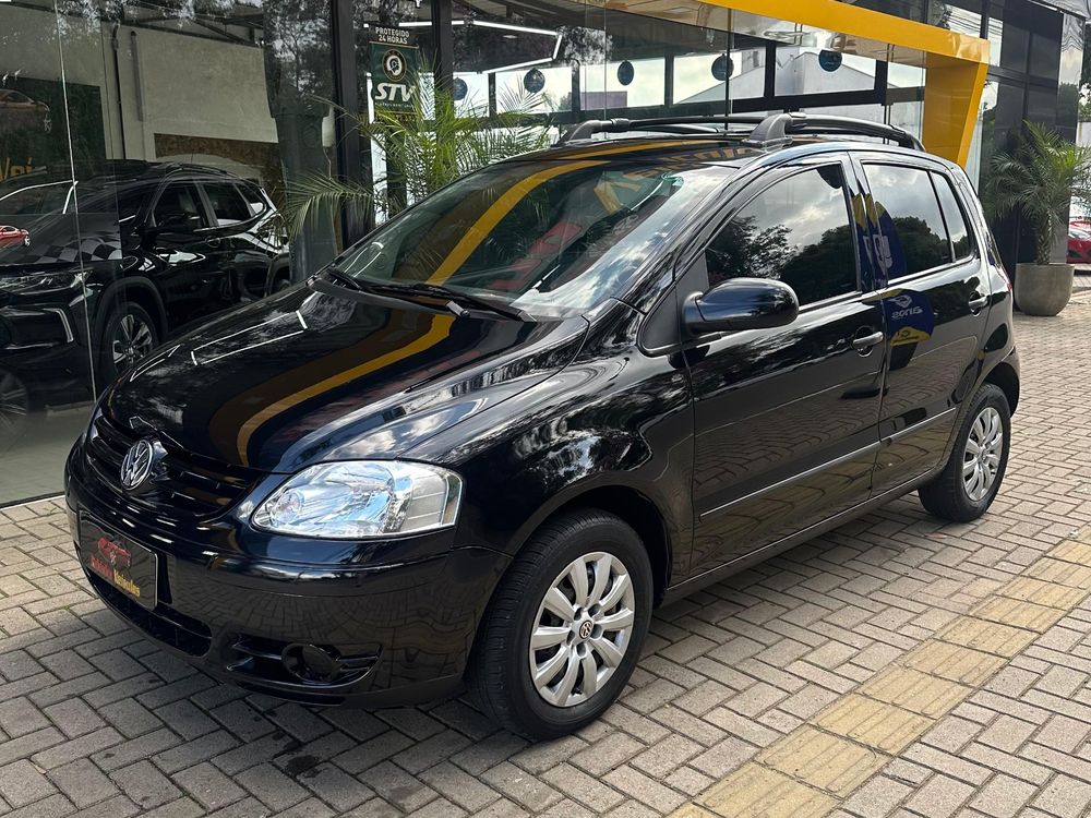 VolksWagen Fox City 1.0 Mi/ 1.0Mi Total Flex 8V 5p Flex 4 portas ...