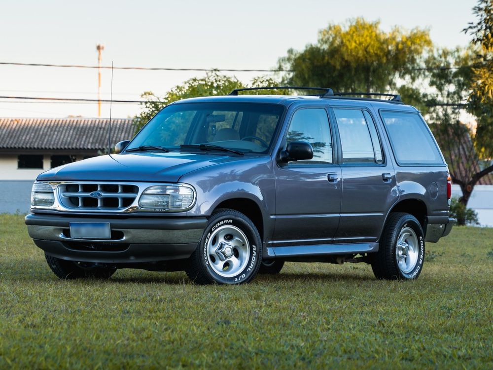 Ford Explorer XLT 4x2 4.0 V6 Gasolina 4 portas, câmbio Manual em ...