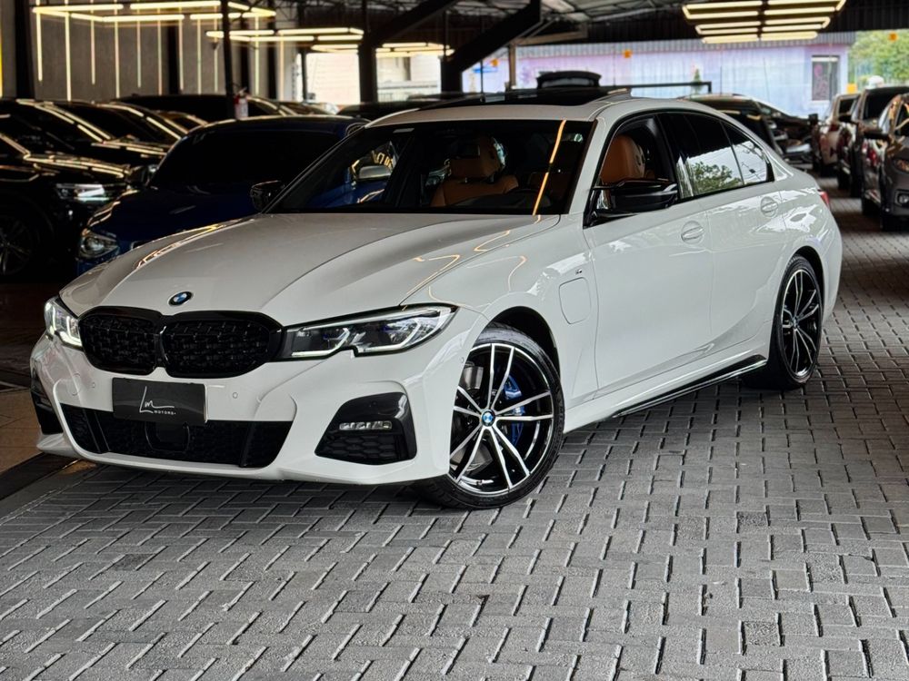 BMW 330e M Sport 2.0 Turbo Híbrido Aut. Gasolina e Elétrico 4 portas ...