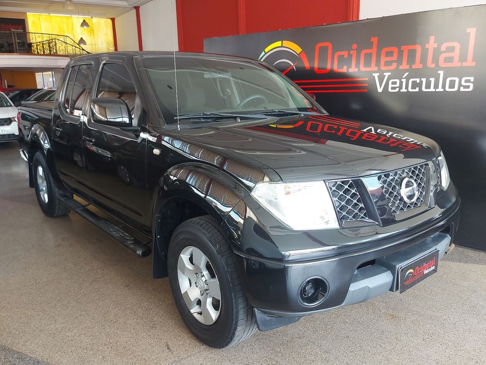 Nissan Frontier XE CD 4x2 2.5 TB Diesel Diesel 4 portas, câmbio Manual ...