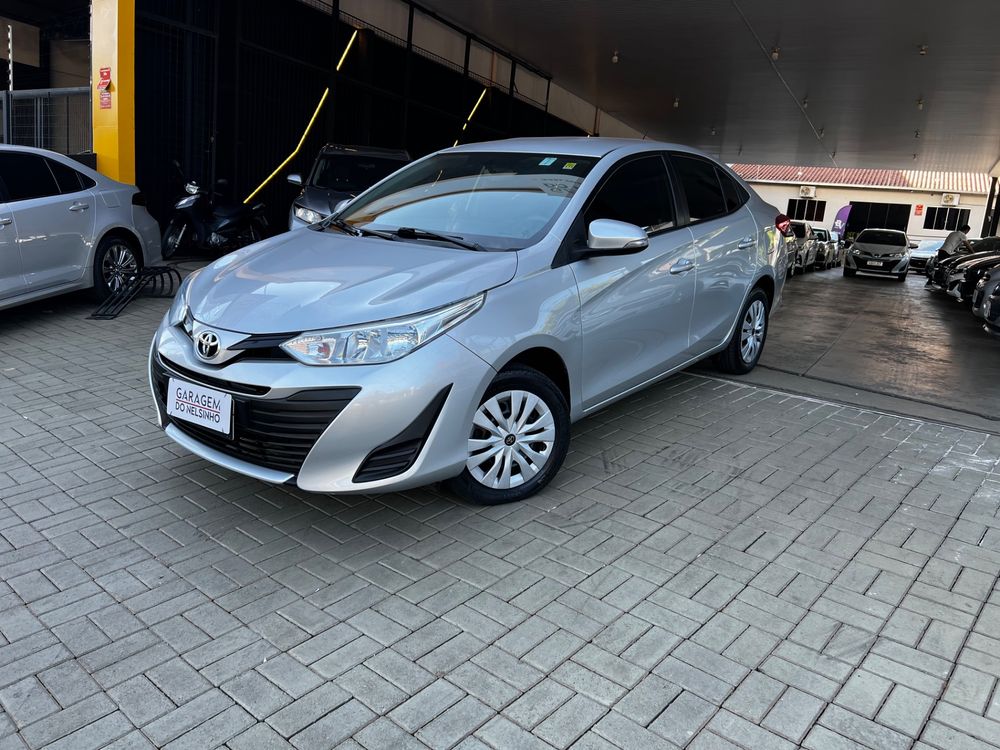 Toyota YARIS XL Sedan 1.5 Flex 16V 4p Aut. Flex 4 portas, câmbio Automático em São José do Rio ...