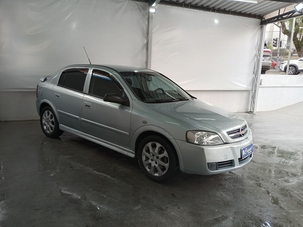Chevrolet Astra Advant. 2.0 MPFI 8V FlexP. 5p Aut. Flex 4 portas ...