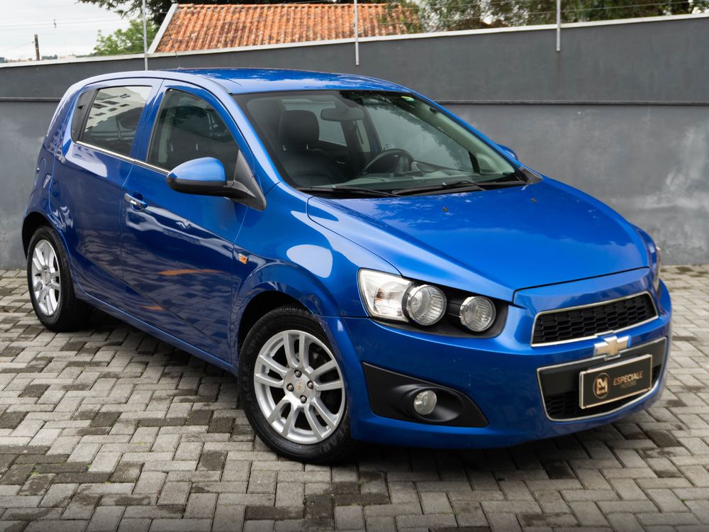 Chevrolet SONIC HB LTZ 1.6 16V FlexPower 5p Aut. Flex 4 portas, câmbio ...