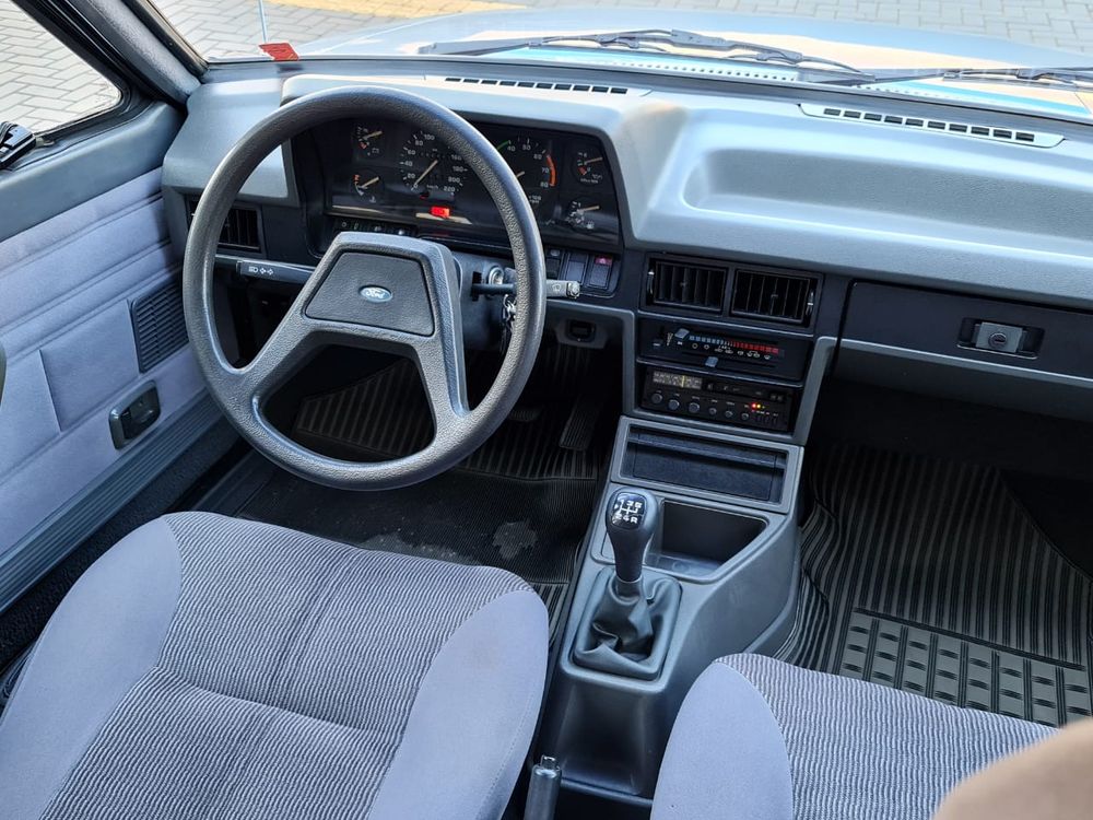 Ford Del Rey Ghia 1.8 / 1.6 2p e 4p Álcool 4 portas, câmbio Manual em ...