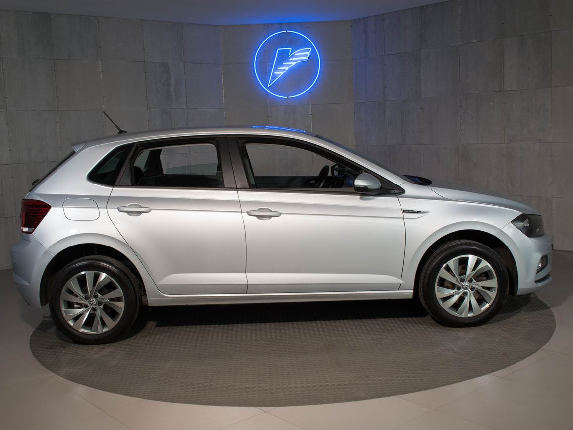 VolksWagen Polo Comfort. 200 TSI 1.0 Flex 12V Aut.Flex 4 portas, cambio ...