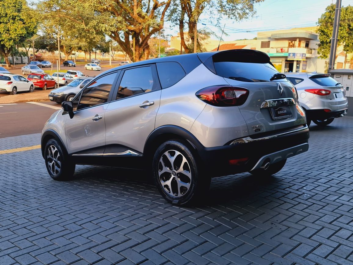 Renault CAPTUR Intense 2.0 16V Flex 5p Aut. Flex 4 portas, câmbio ...