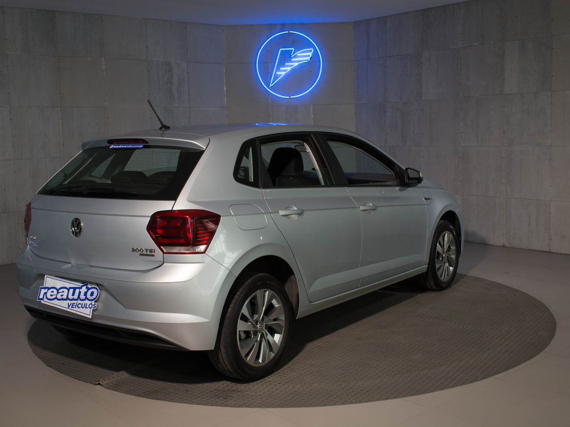 VolksWagen Polo Comfort. 200 TSI 1.0 Flex 12V Aut.Flex 4 portas, cambio ...