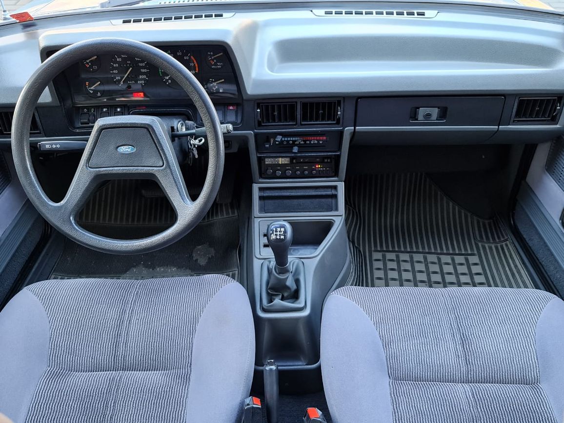 Ford Del Rey Ghia 1.8 / 1.6 2p e 4p Álcool 4 portas, câmbio Manual em ...