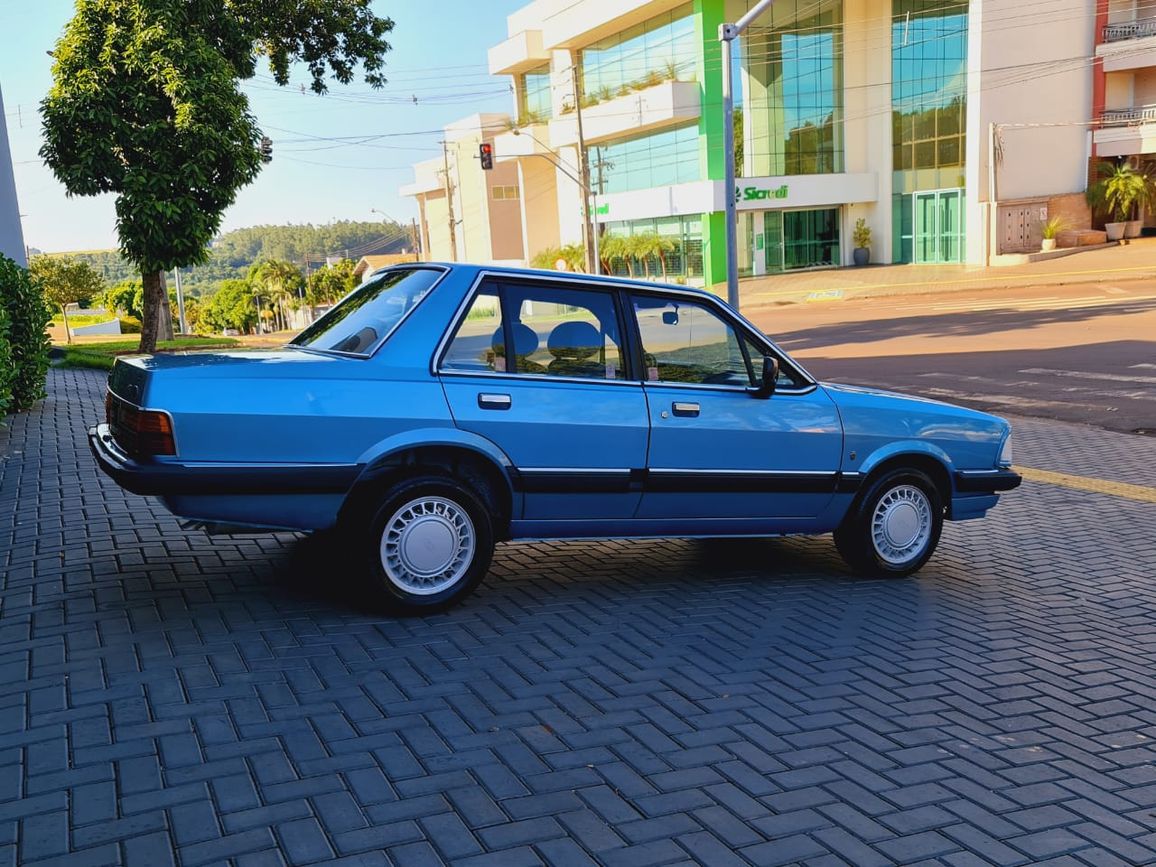 Ford Del Rey Ghia 1.8 / 1.6 2p e 4p Álcool 4 portas, câmbio Manual em ...