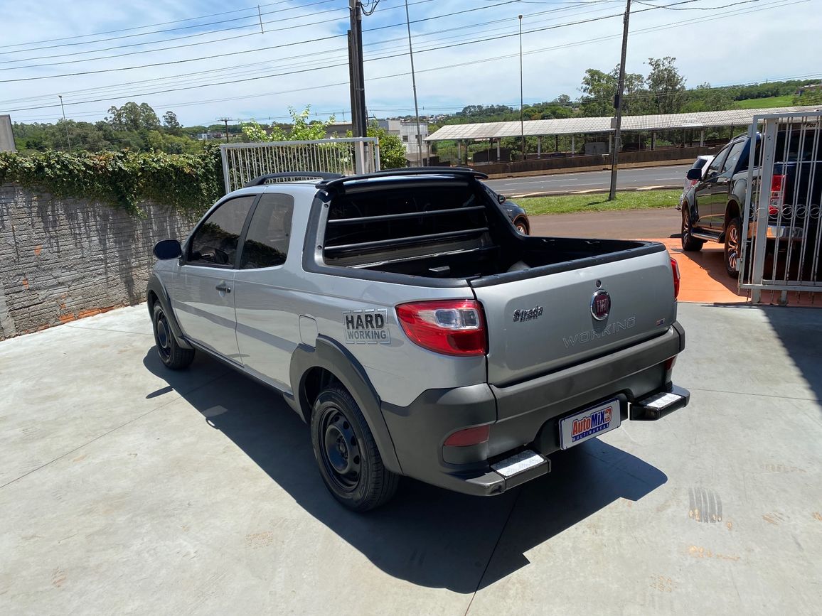 Fiat Strada Working 1.4 mpi Fire Flex 8V CD Flex 3 portas, câmbio ...