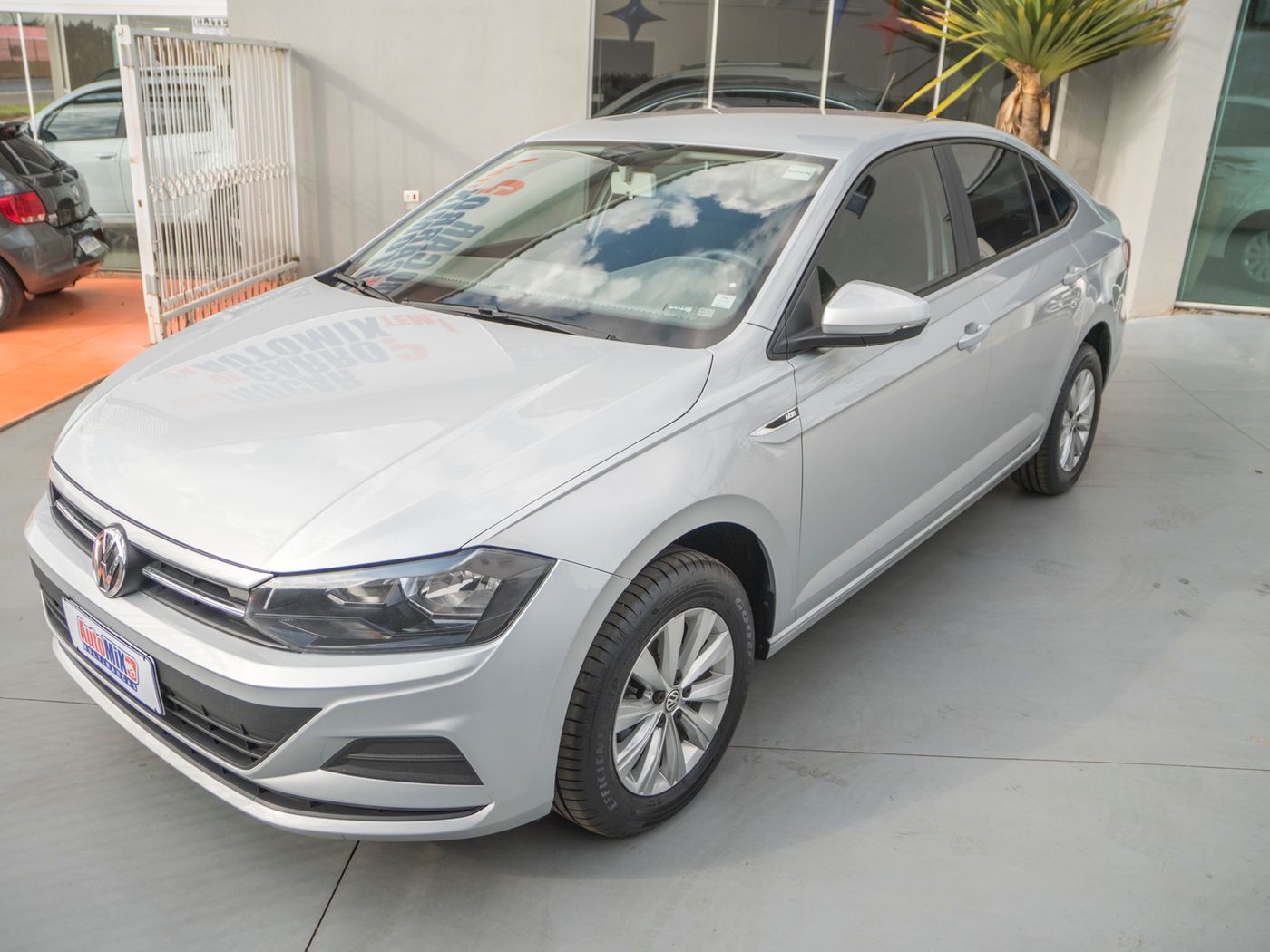 VolksWagen VIRTUS 1.6 MSI Flex 16V 4p Aut.Flex 4 portas, cambio ...