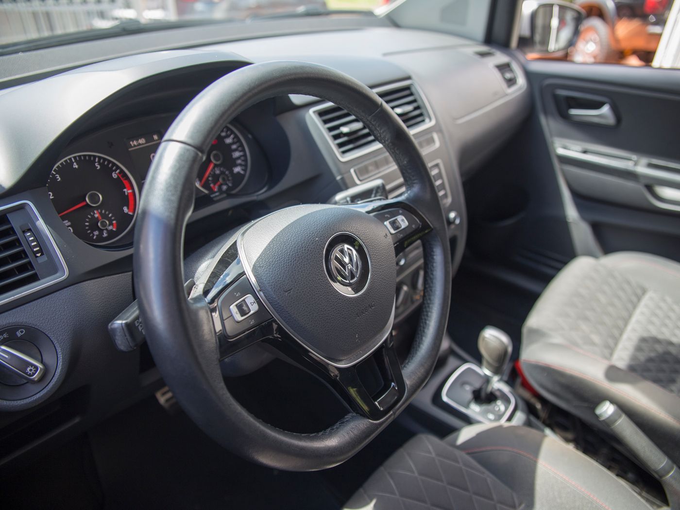 VolksWagen CROSSFOX I MOTION 1.6 T. Flex 16V 5pFlex 4 portas, cambio ...