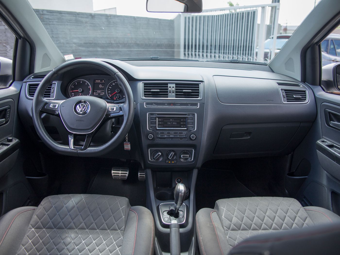 VolksWagen CROSSFOX I MOTION 1.6 T. Flex 16V 5pFlex 4 portas, cambio ...