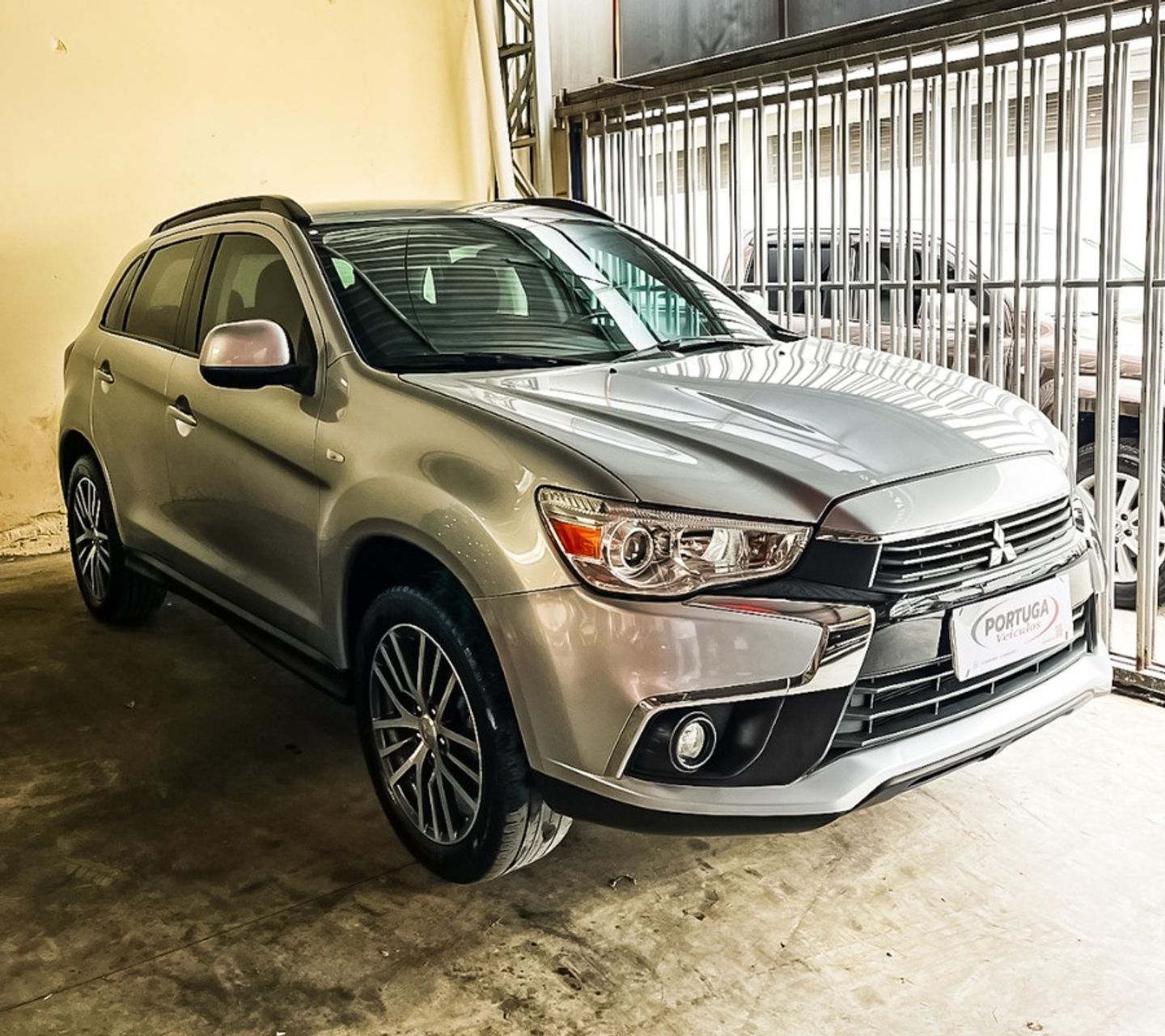 Mitsubishi ASX 2.0 16V 4x2 Flex Aut. Flex 4 portas, câmbio Automático em Pedreira - Portuga Veículos