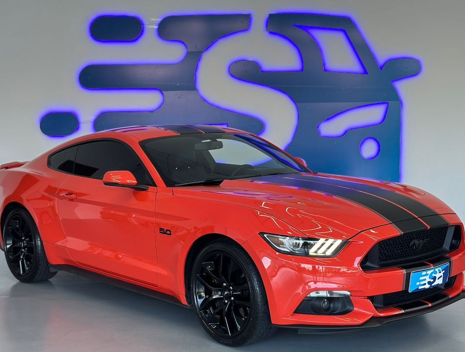 Ford Mustang GT V8 Gasolina 2 portas, câmbio Automático em Curitiba - Confiance Auto Cash