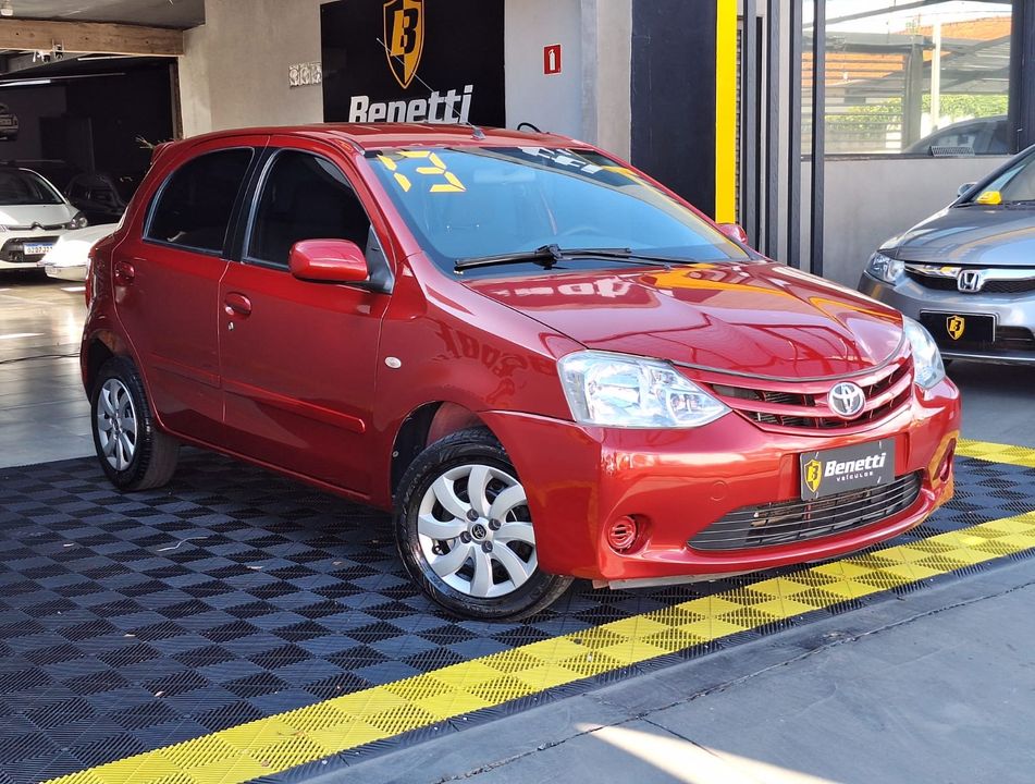 Toyota ETIOS XS 1.3 Flex 16V 5p Mec. Flex 4 portas, câmbio Manual em ...