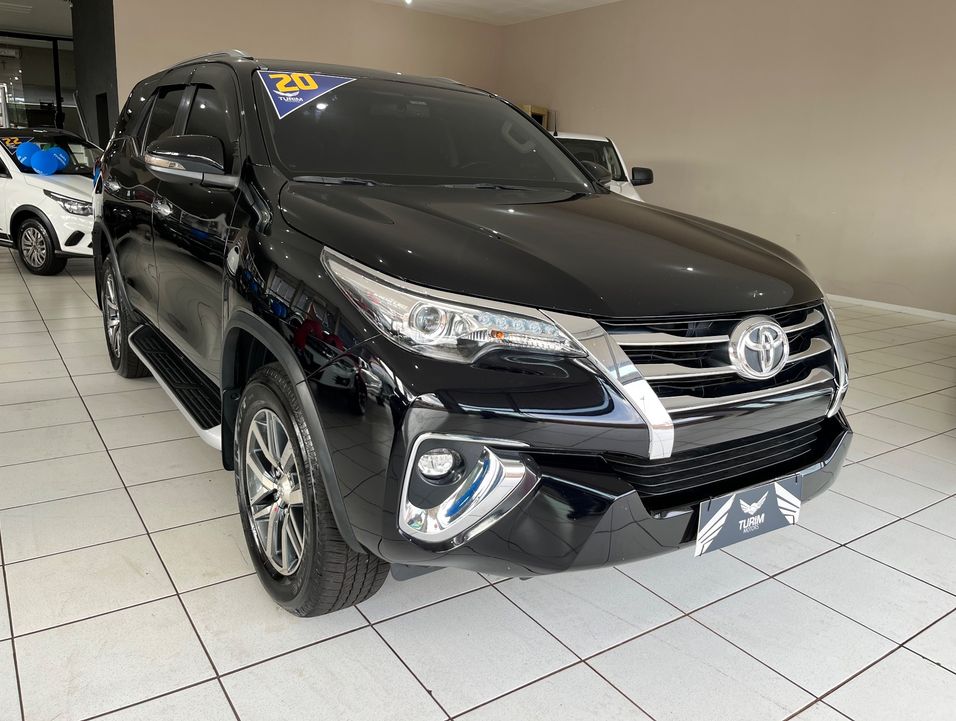 Toyota Hilux SW4 SRX 4x4 2.8 TDI 16V Dies. Aut. Diesel 4 portas, câmbio ...
