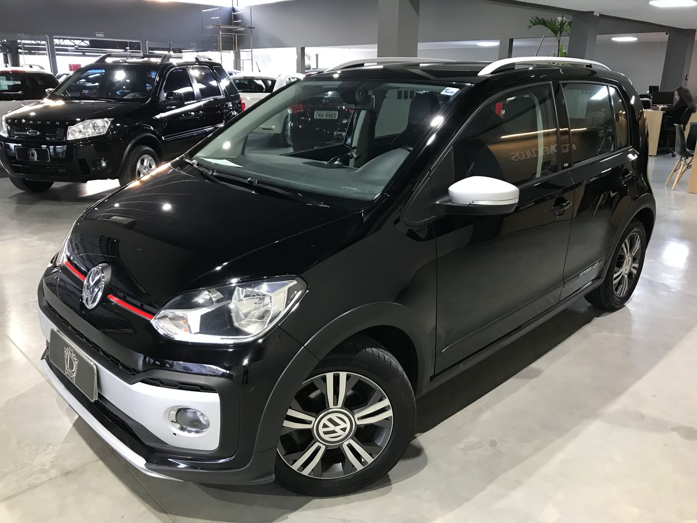VolksWagen up! cross 1.0 TSI Total Flex 12V 5p Flex 4 Manual 36405 em ...